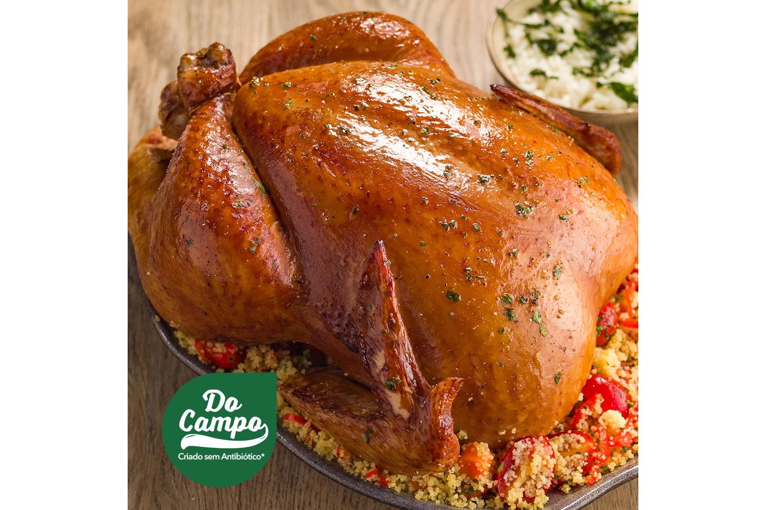 Frango Inteiro do Campo Swift de 1,7 kg a 2,7 kg - Swift