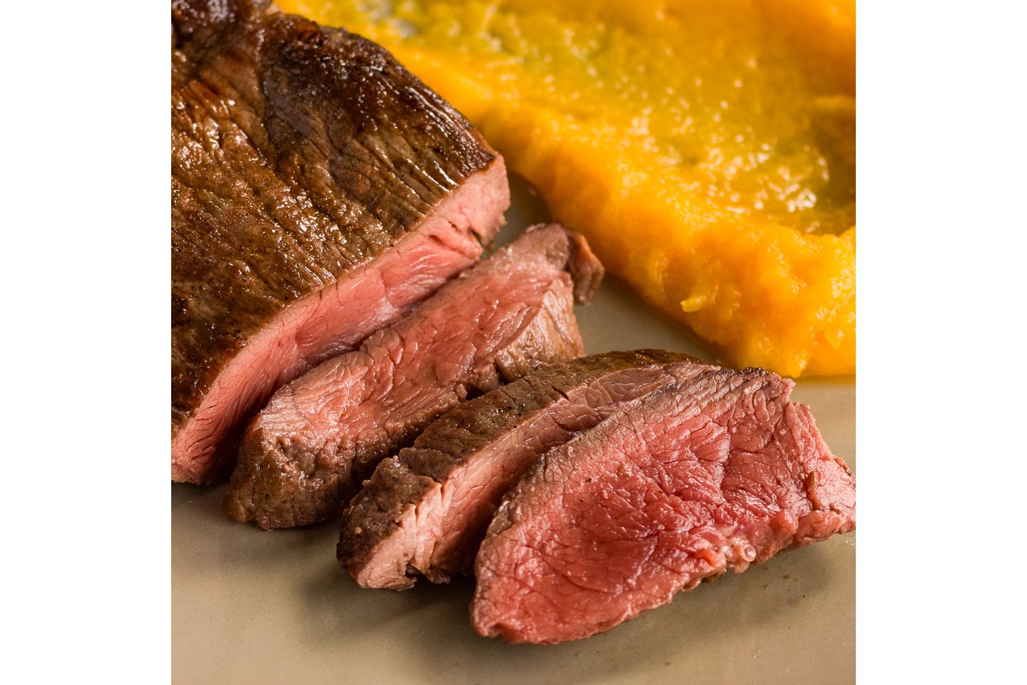 Bife de Filé Mignon Swift 1kg - Swift