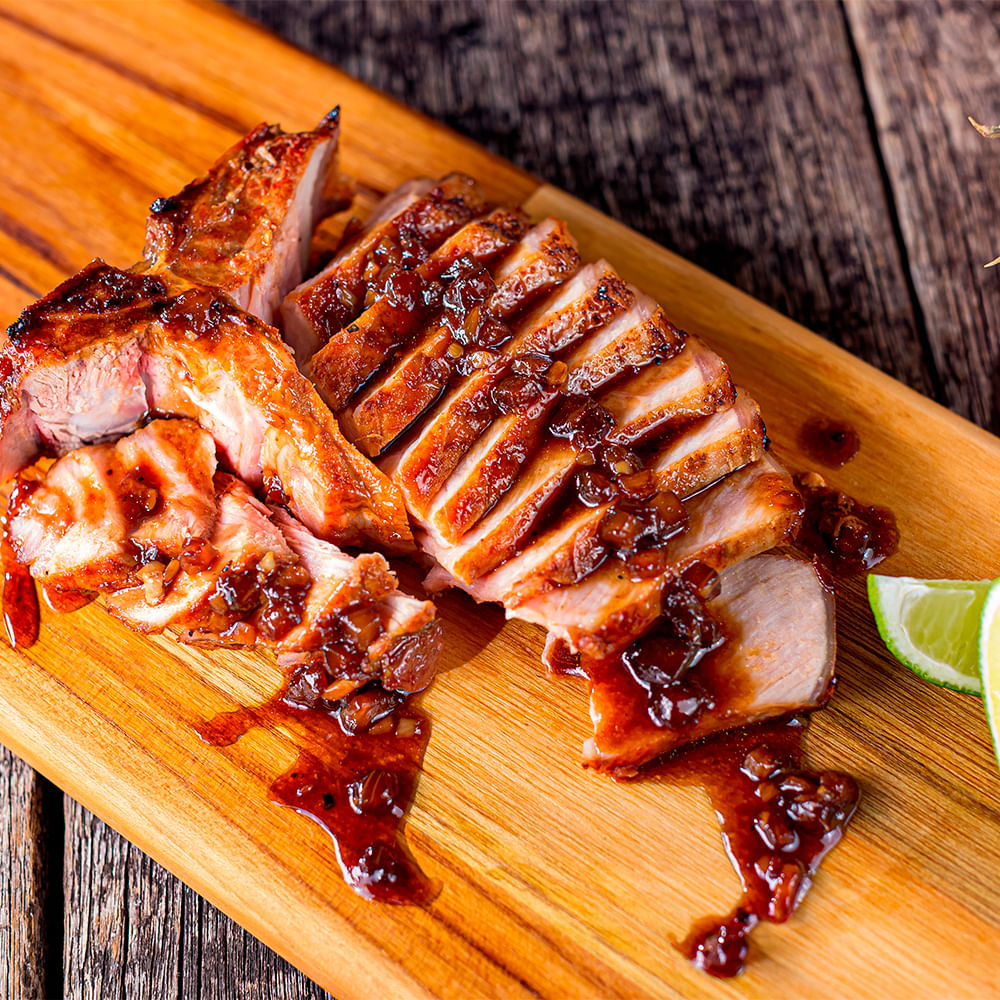 Receita de T-Bone Suíno no Molho Havaiano - Receitas Swift